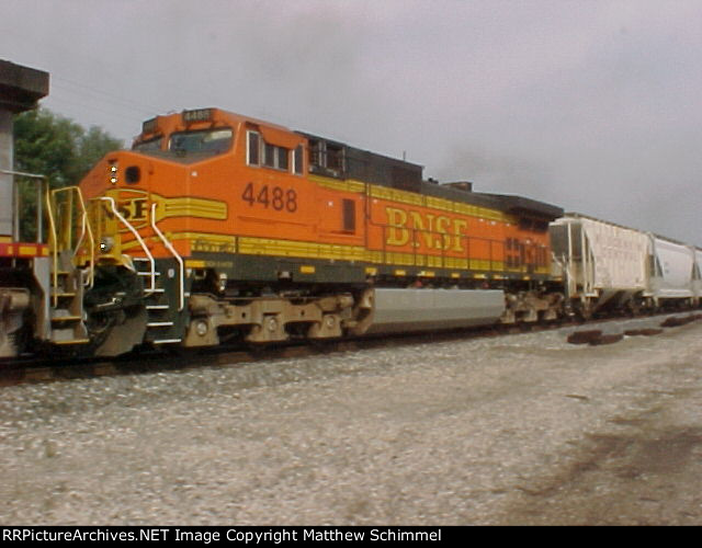 BNSF 4488